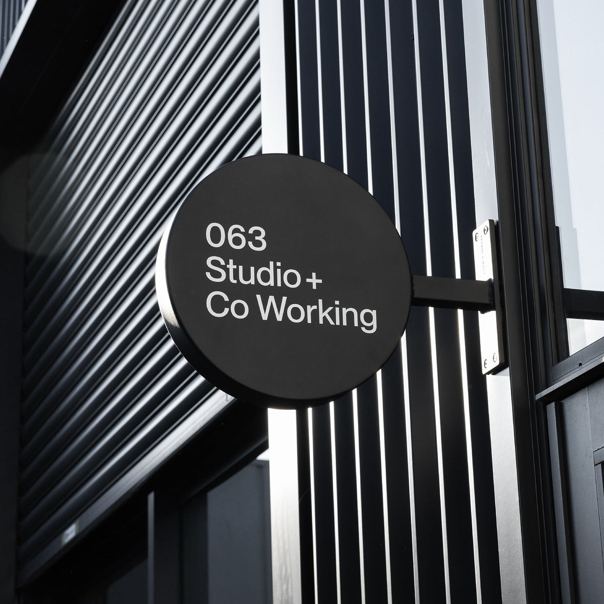 This Week’s Best in Customer Wall Signage – George and Willy