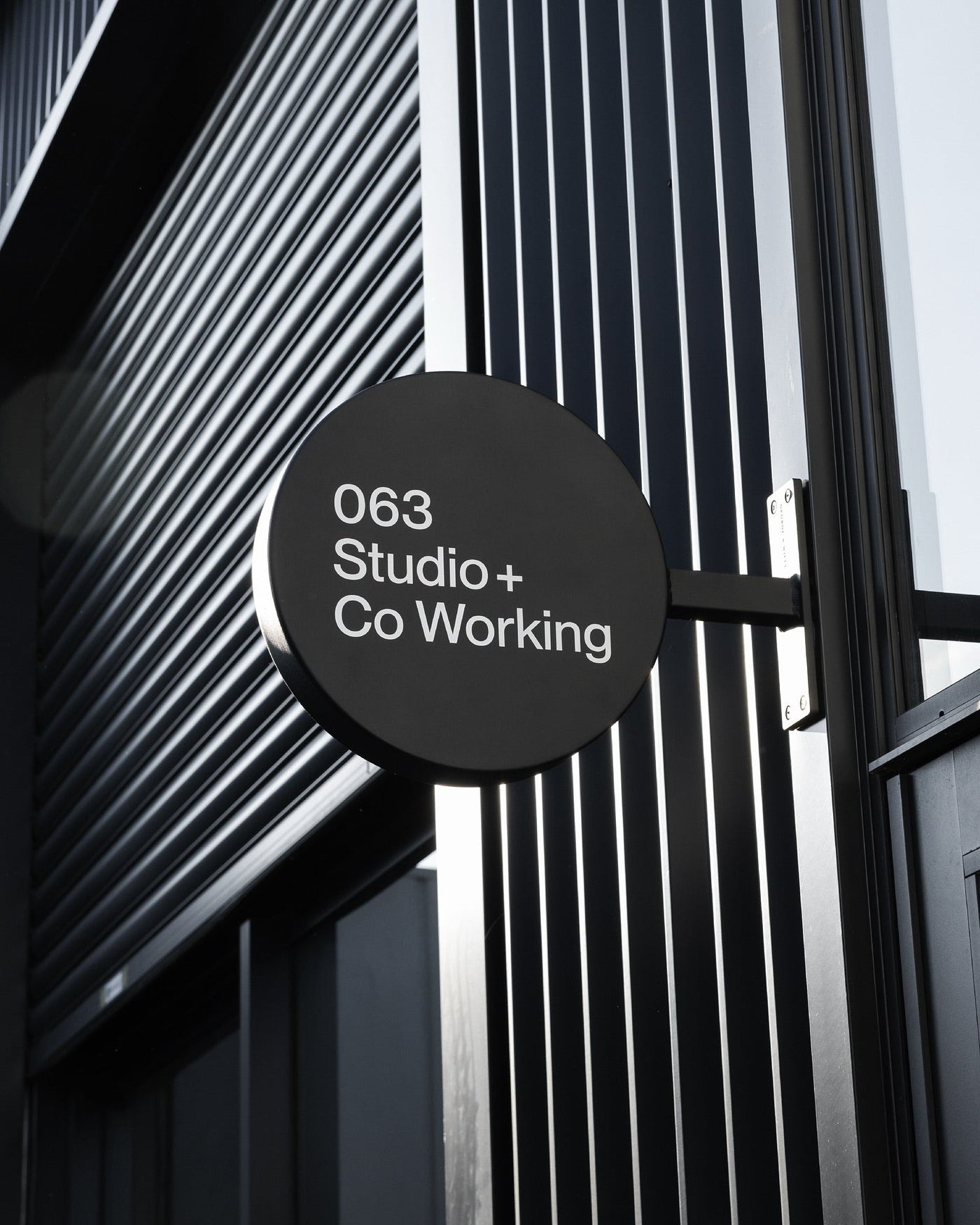 This Week’s Best in Customer Wall Signage – George and Willy