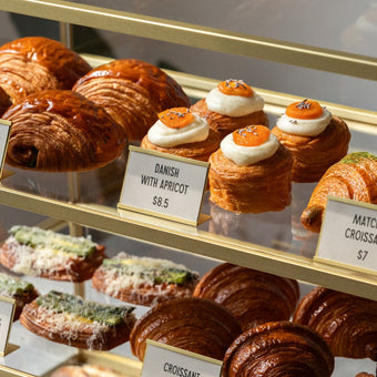 Custom Card Counter Signs | George & Willy