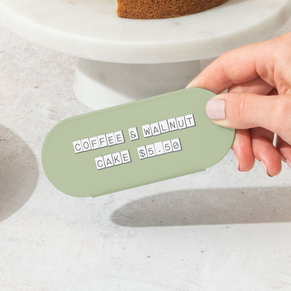 Curve Counter Sign Displays | George & Willy