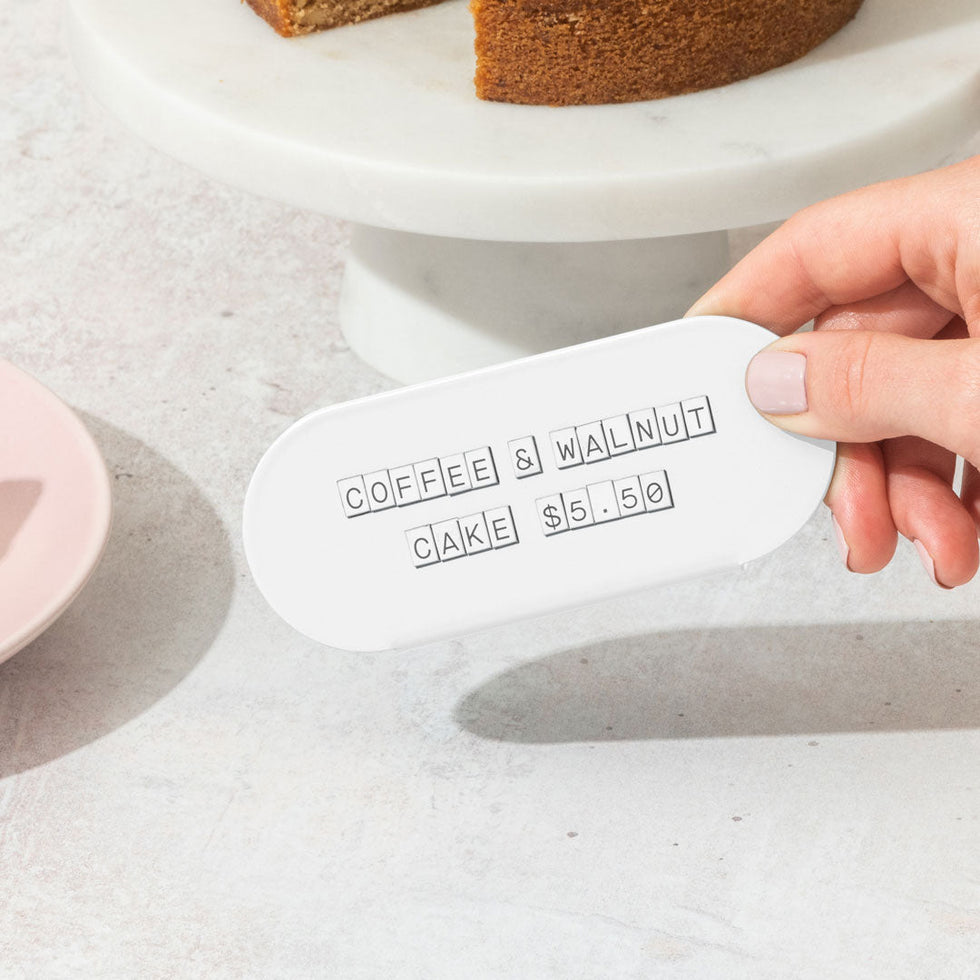 Curve Counter Sign Displays | George & Willy