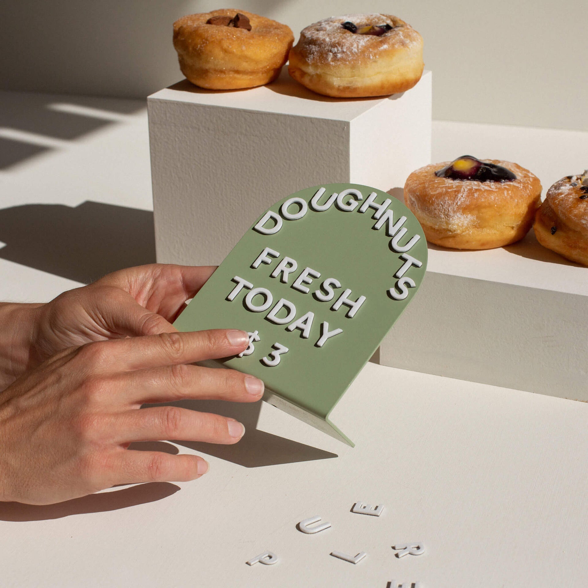 Large Round Counter Sign Displays | George & Willy