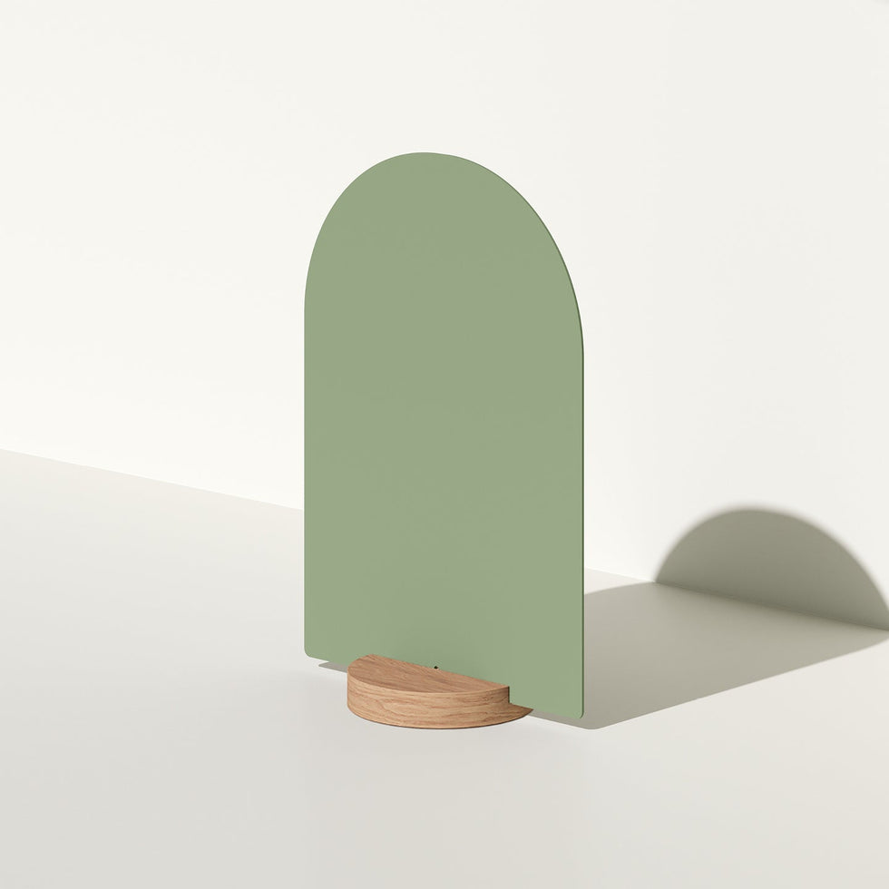 Large Round Table Talkers | George & Willy